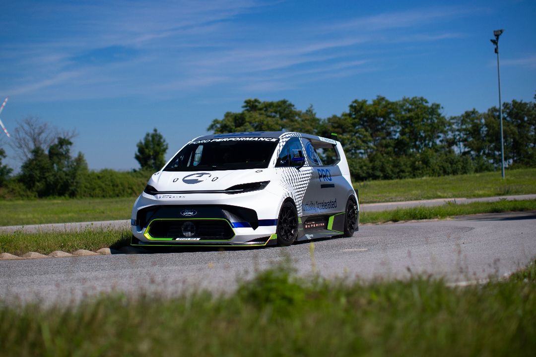 2000hp Ford Pro Electric SuperVan revealed with drag racing, drifting ...