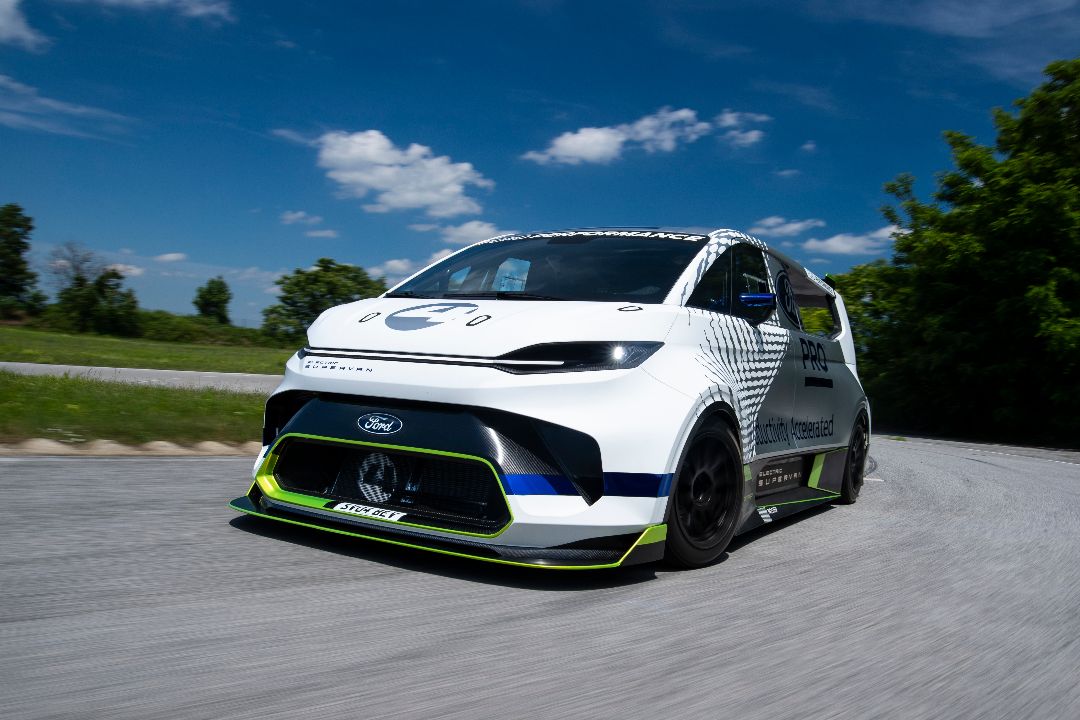 2000hp Ford Pro Electric SuperVan revealed with drag racing, drifting ...