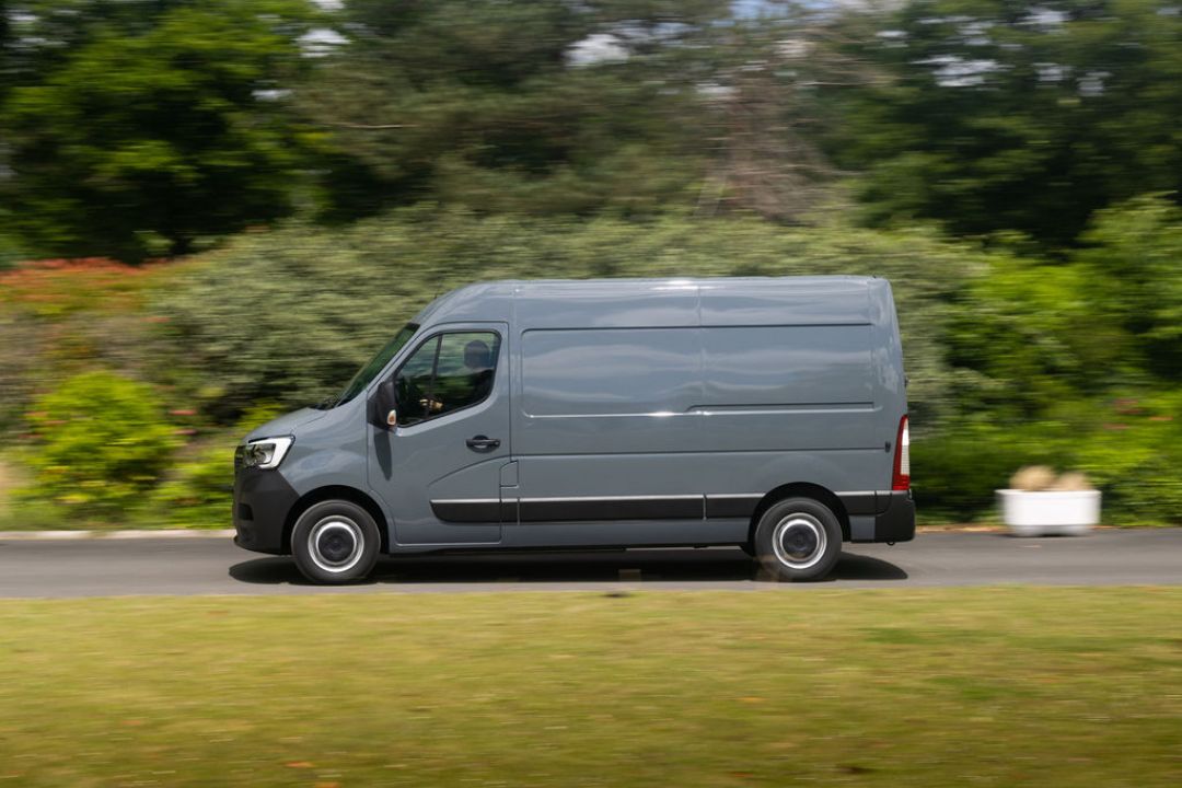 Renault Master E-Tech (2018 - 2024) electric van review - Van Reviewer